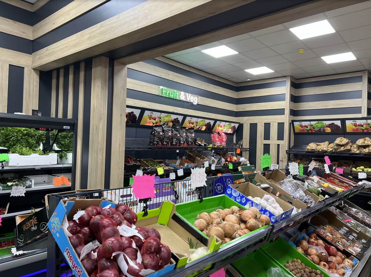 FreshCo | Supermarket and Restaurant